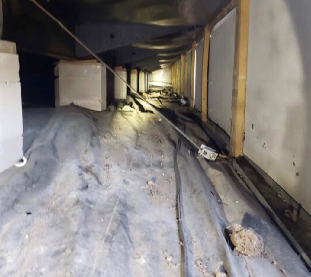 FHA-compliant and non-compliant mobile home anchors